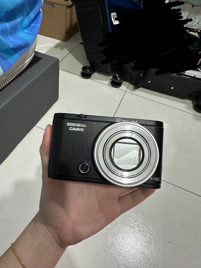 Casio ZR5100, Photography, Cameras on Carousell