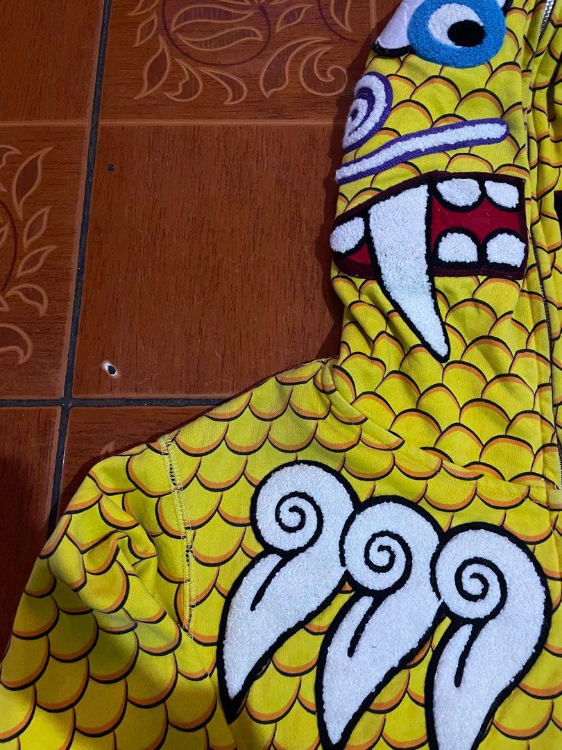 Devil nut fullzip, Men's Fashion, Tops & Sets, Hoodies on Carousell