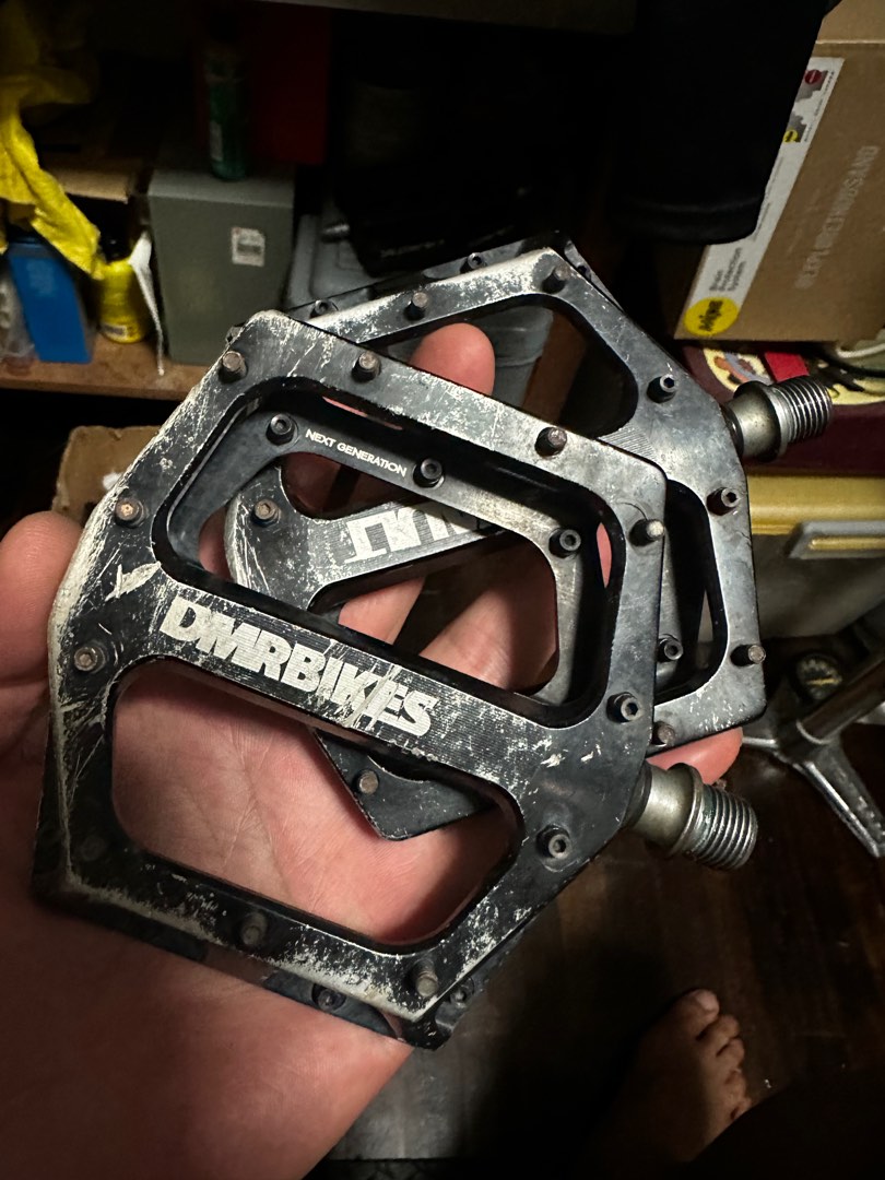 DMR Vault New Generation flat pedal, Sports Equipment, Bicycles & Parts ...