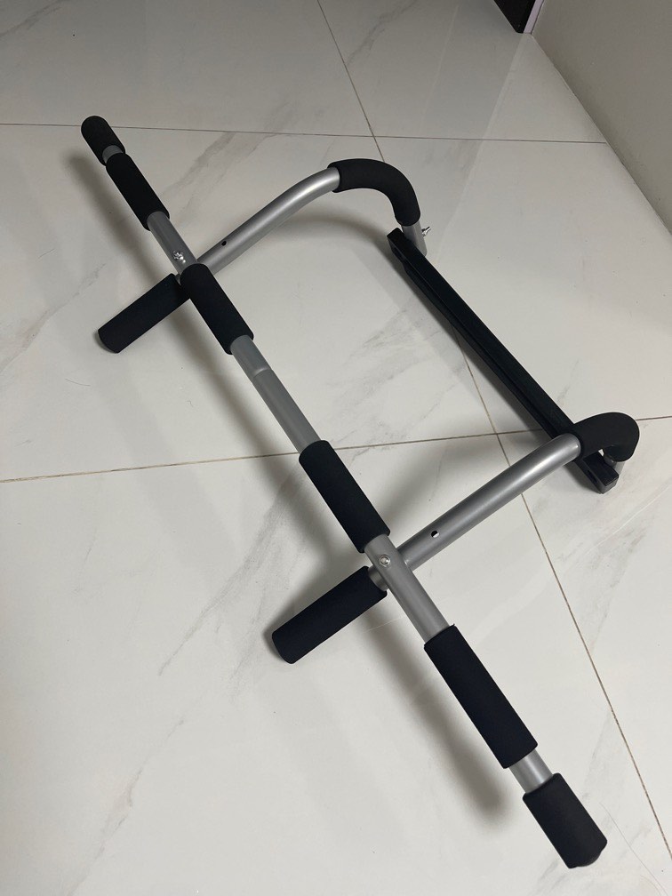 Door Frame Pull up bar, Sports Equipment, Exercise & Fitness, Cardio ...