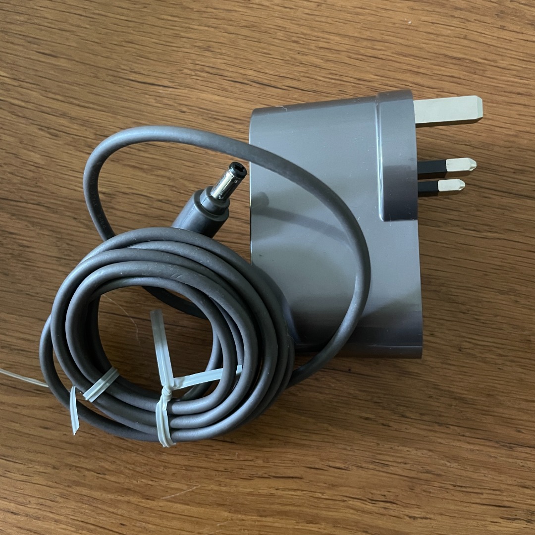Dyson V8 Vacuum Charging Adapter, Charger, TV & Home Appliances, Vacuum ...