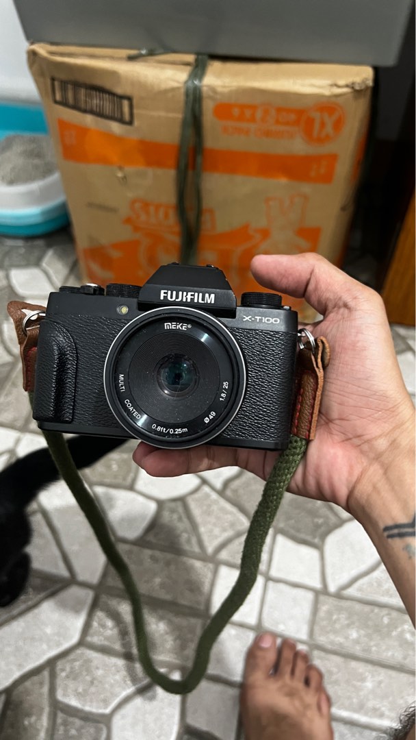 FOR SALE! ALL IN! Fujifilm XT100, Photography, Cameras on Carousell