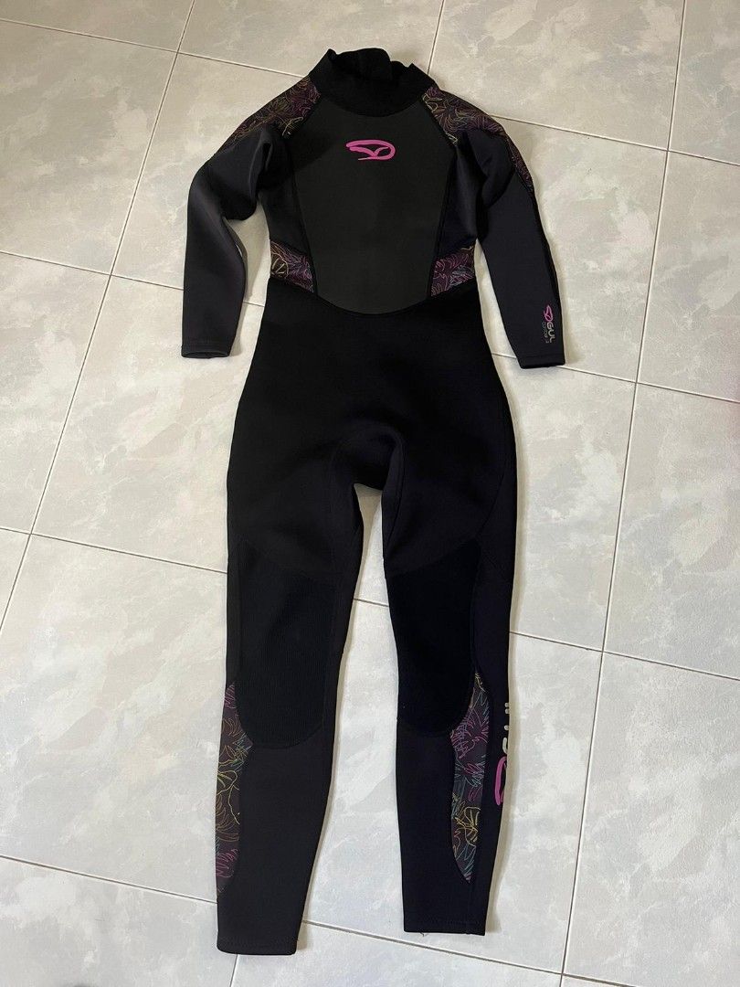 Gul wetsuit for diving - UK8, Sports Equipment, Other Sports Equipment and Supplies on Carousell