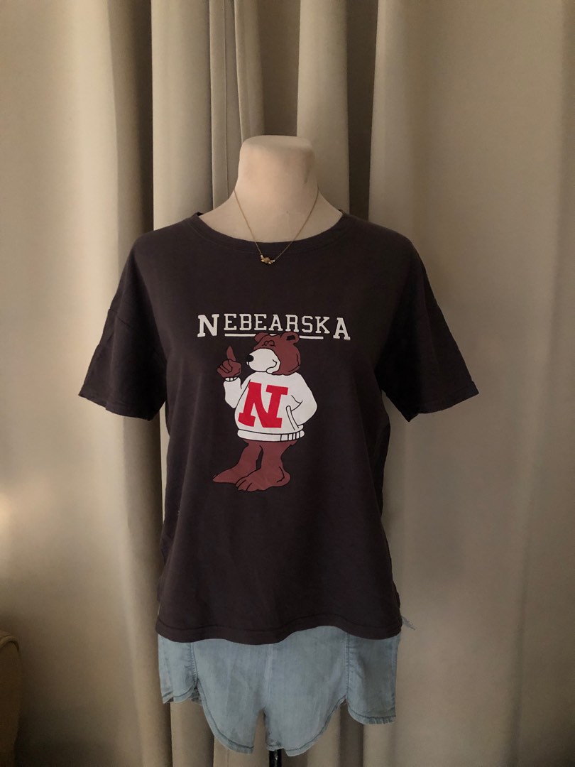 HQ basic print tee, Women's Fashion, Tops, Shirts on Carousell