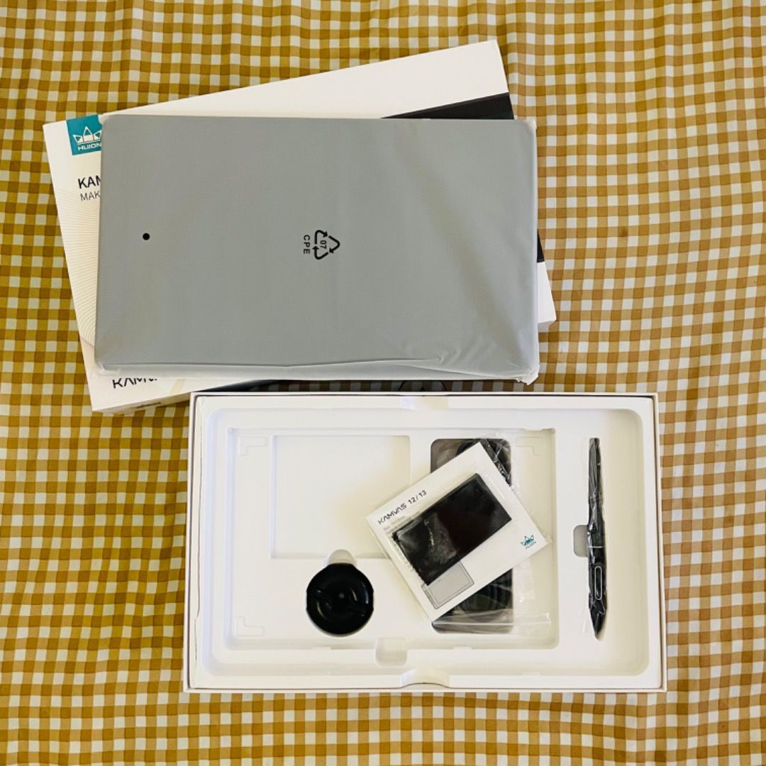 Huion Kanvas 13 Graphic Tablet, Mobile Phones & Gadgets, Tablets ...