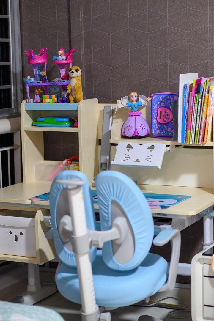 Igrow Kids study table and chair, Furniture & Home Living, Furniture ...