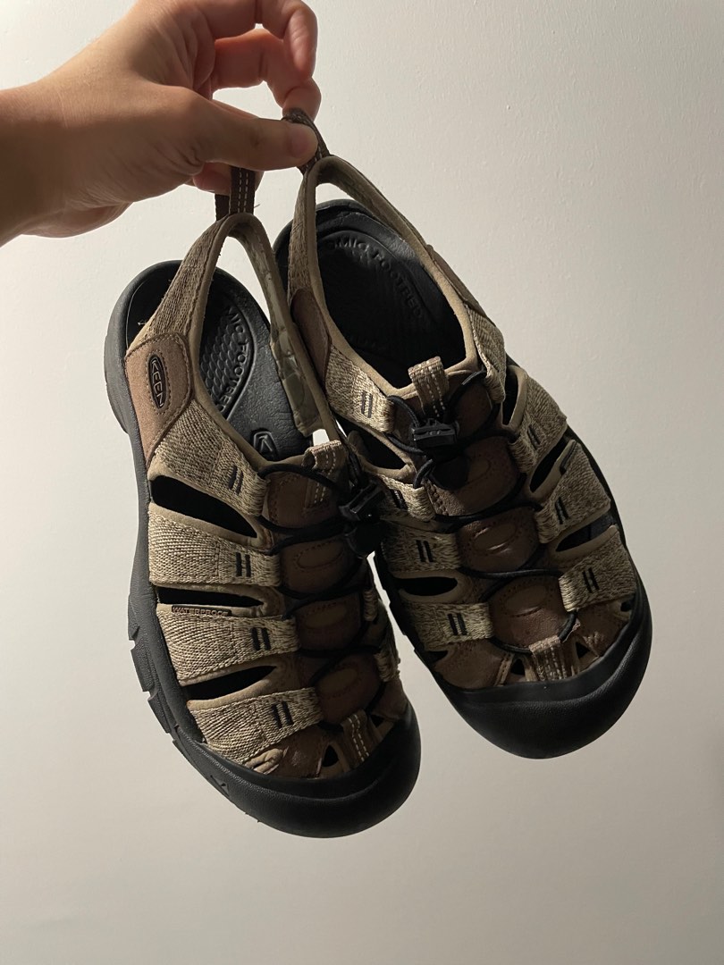 Keen Sandals US9, Women's Fashion, Footwear, Sandals on Carousell