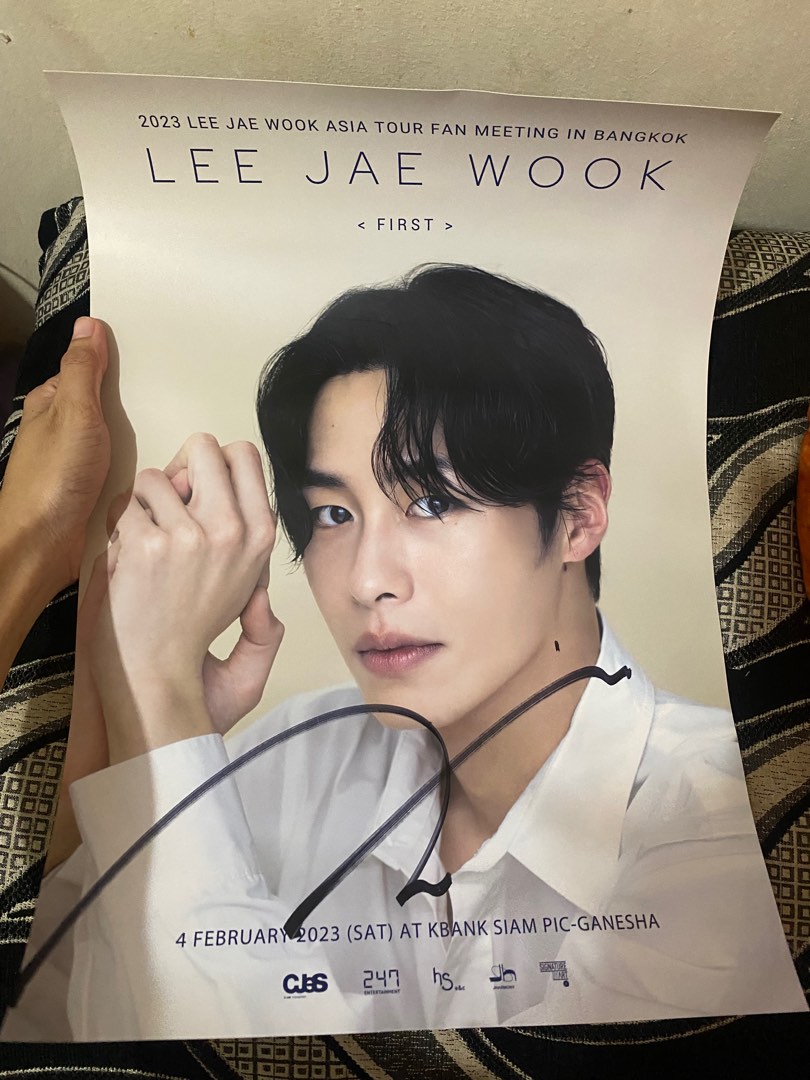 Lee Jae Wook Signed Poster, Hobbies & Toys, Memorabilia & Collectibles, K-Wave on Carousell