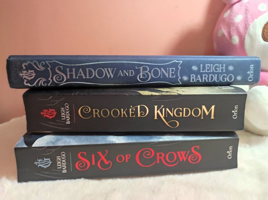 Leigh Bardugo Books Six of Crows Duology Shadow and Bone Collectors, Hobbies & Toys, Books ...