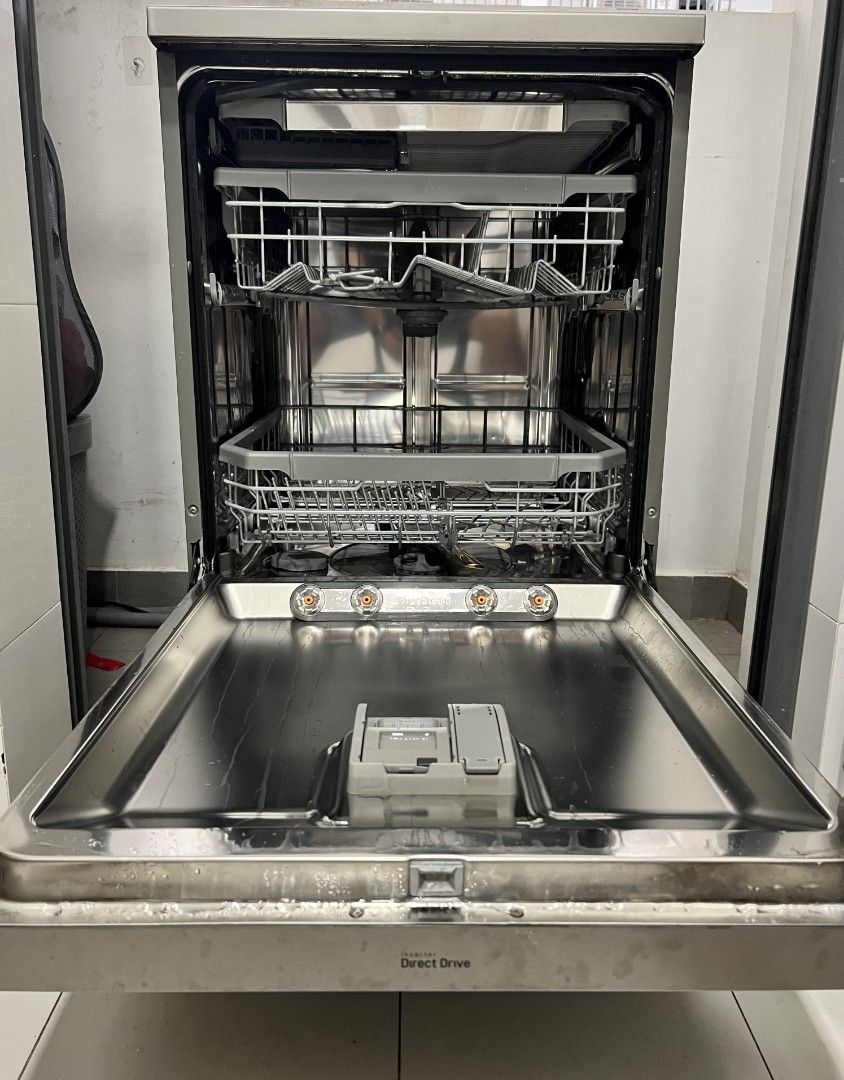 LG DFB425FP QuadWash Steam Dishwasher, TV & Home Appliances, Kitchen ...