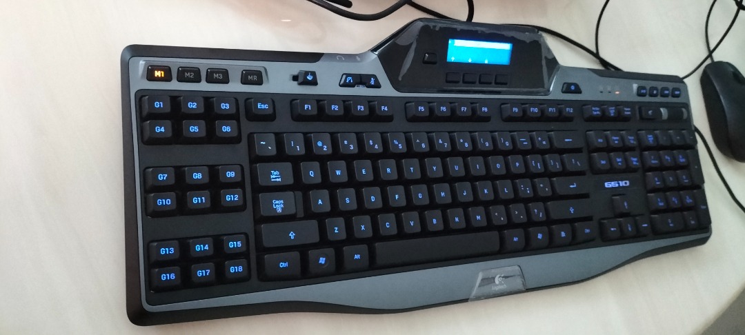 Logitech Gaming Keyboard G510 with backlight changing color - New set ...