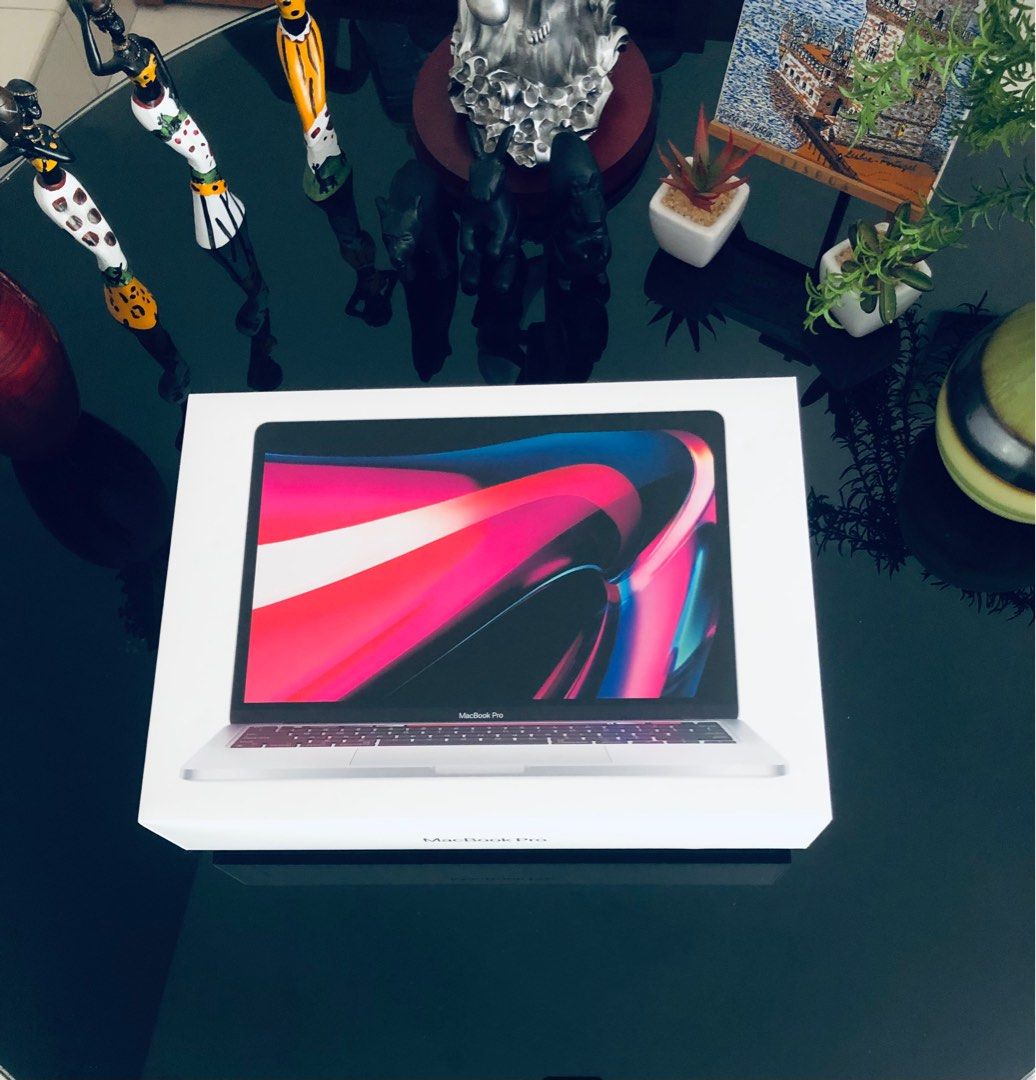 Macbook Pro M2 chip 13" screen 8GB RAM 256GB SSD Silver colour Touch ...