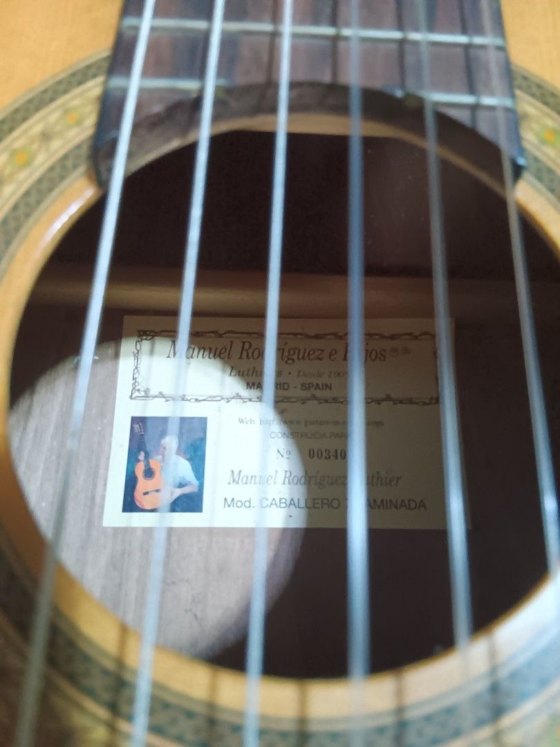 Manuel Rodriguez e Hijos Caballero 7 Laminada classical guitar, Hobbies ...