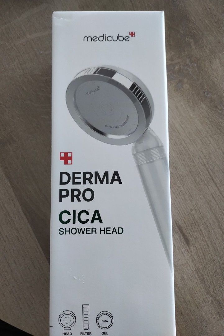 Medicube Derma Pro Cica shower head, Beauty & Personal Care, Bath ...