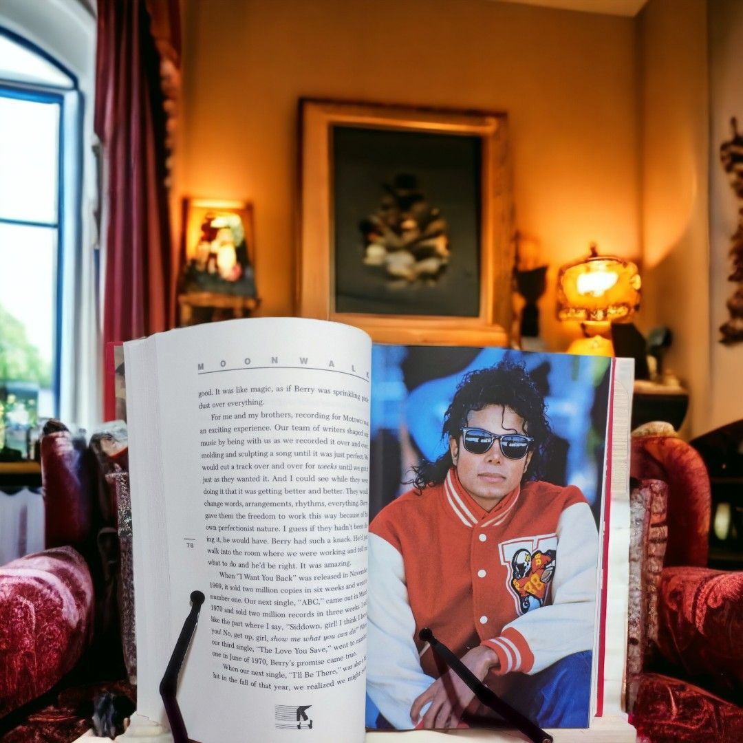 Michael Jackson Moonwalk Factory Signed Copy 1988 official Michael ...