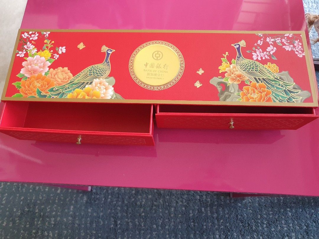 Fullerton Mooncake moon cake box with carrier bag, Furniture & Home ...