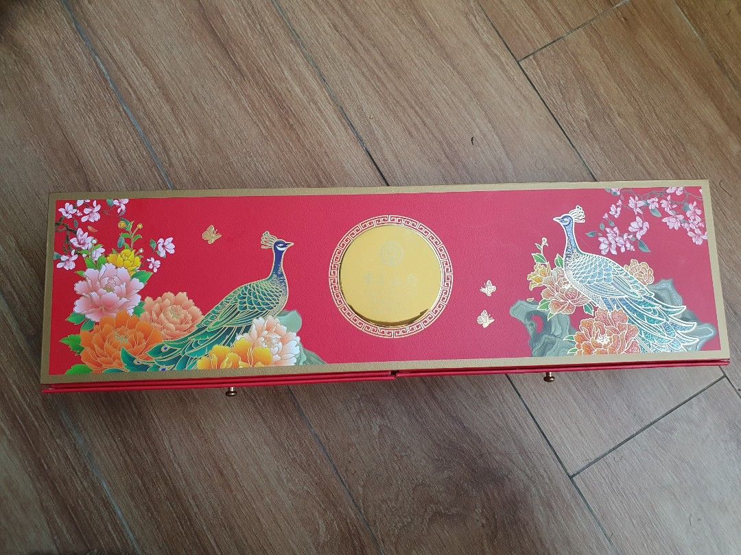 Fullerton Mooncake moon cake box with carrier bag, Furniture & Home ...