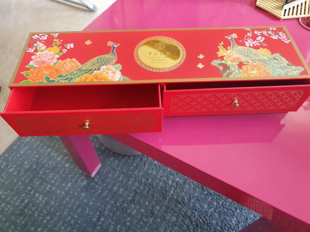 Fullerton Mooncake moon cake box with carrier bag, Furniture & Home ...
