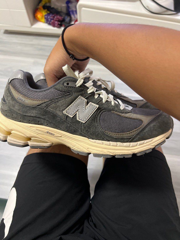 New balance 2002r, 男裝, 鞋, 波鞋 - Carousell