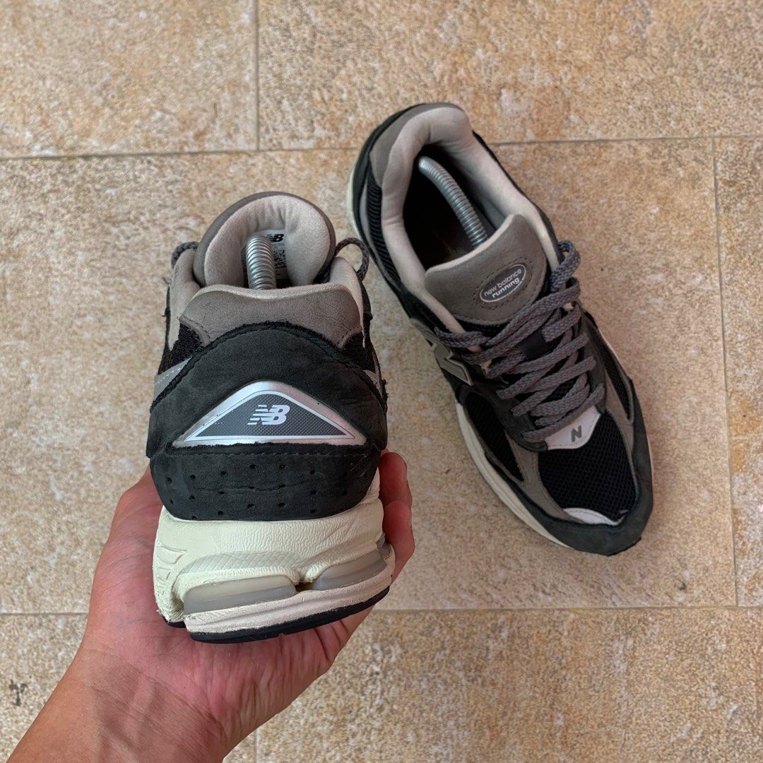 New balance 2002r black silver gray, Men's Fashion, Footwear, Sneakers ...