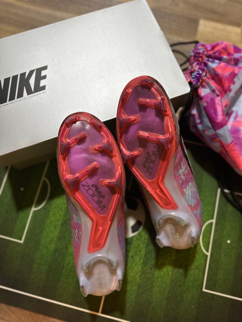 Nike superfly 9 CR7, Sports Equipment, Sports & Games, Racket & Ball ...