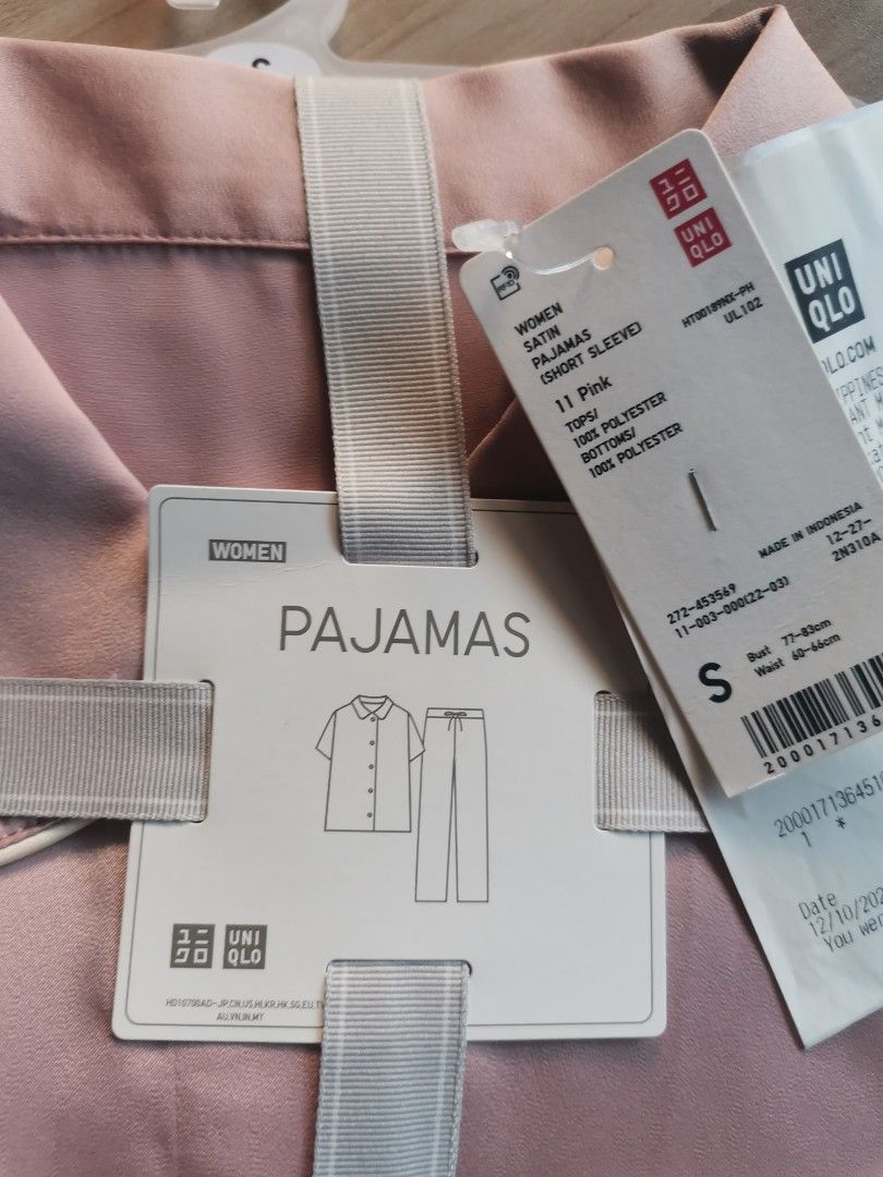 original uniqlo satin pajama set, Women's Fashion, Undergarments ...