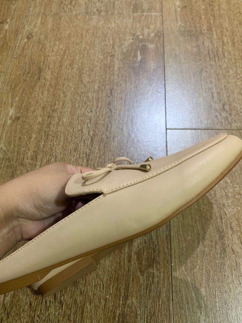 Parisian Plus Mule, Women's Fashion, Footwear, Flats & Sandals on Carousell