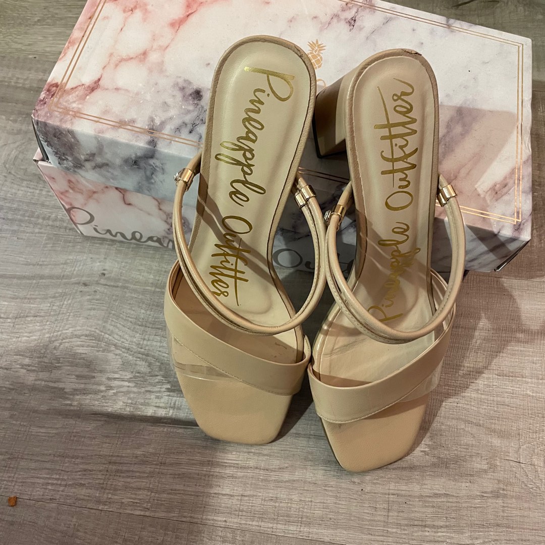 Pineapple Outfitter 涼鞋 US8 少穿如新, 她的時尚, 鞋類, 涼拖鞋在旋轉拍賣