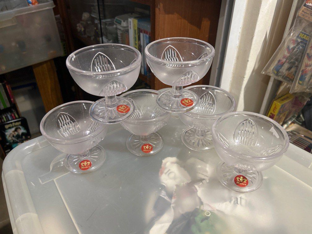 Rare plastic ice cream cup $6 each, Hobbies & Toys, Memorabilia ...