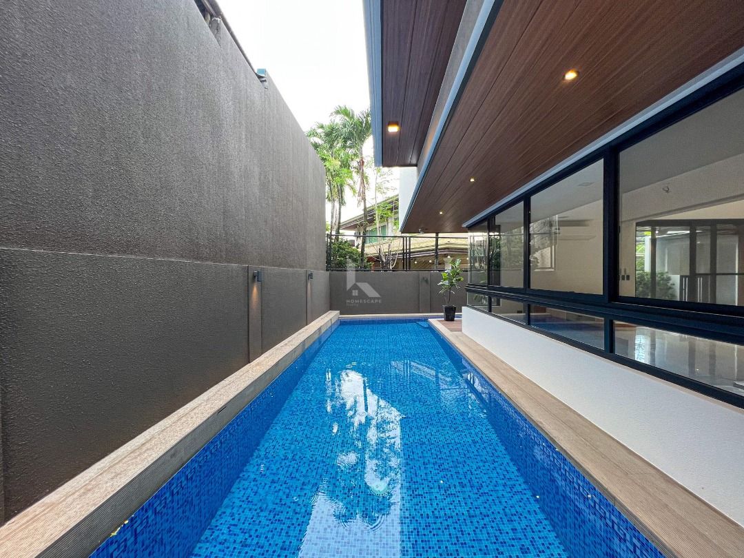 RC 7BR Ultramodern House for sale in Mira-Nila Homes Congressional ave ...