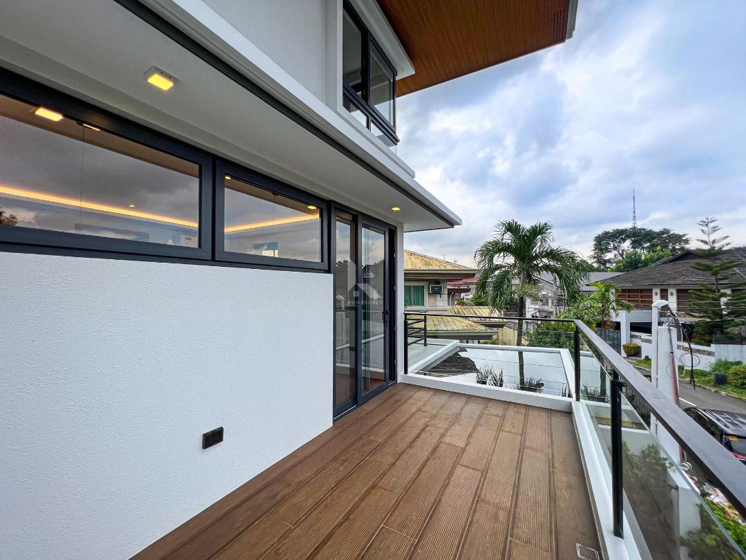 RC 7BR Ultramodern House for sale in Mira-Nila Homes Congressional ave ...