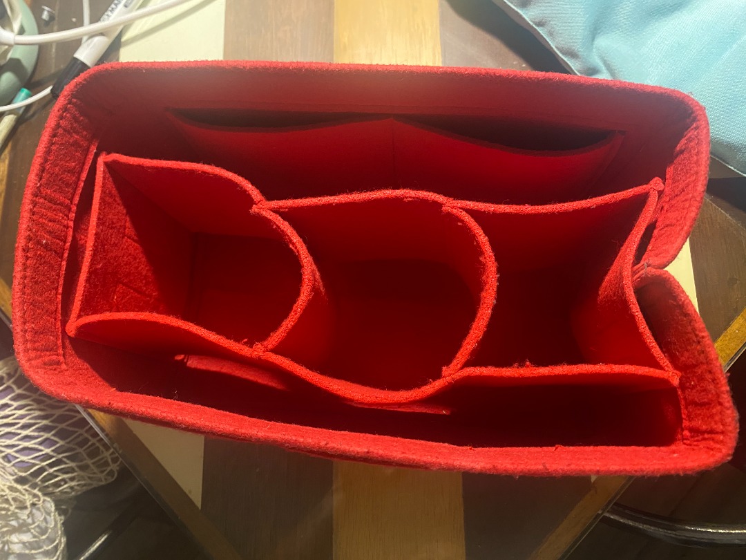 RED felt bag organizer (BIG), Luxury, Bags & Wallets on Carousell