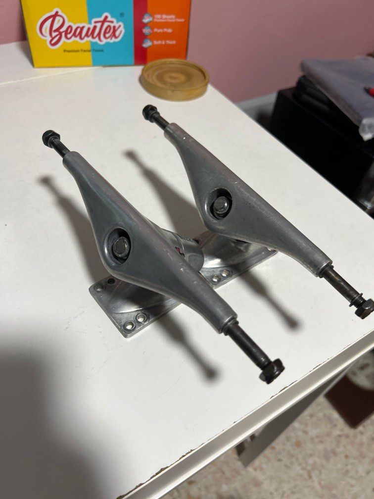 Revenge Alpha II 175mm Longboard Carving Trucks, Sports Equipment ...
