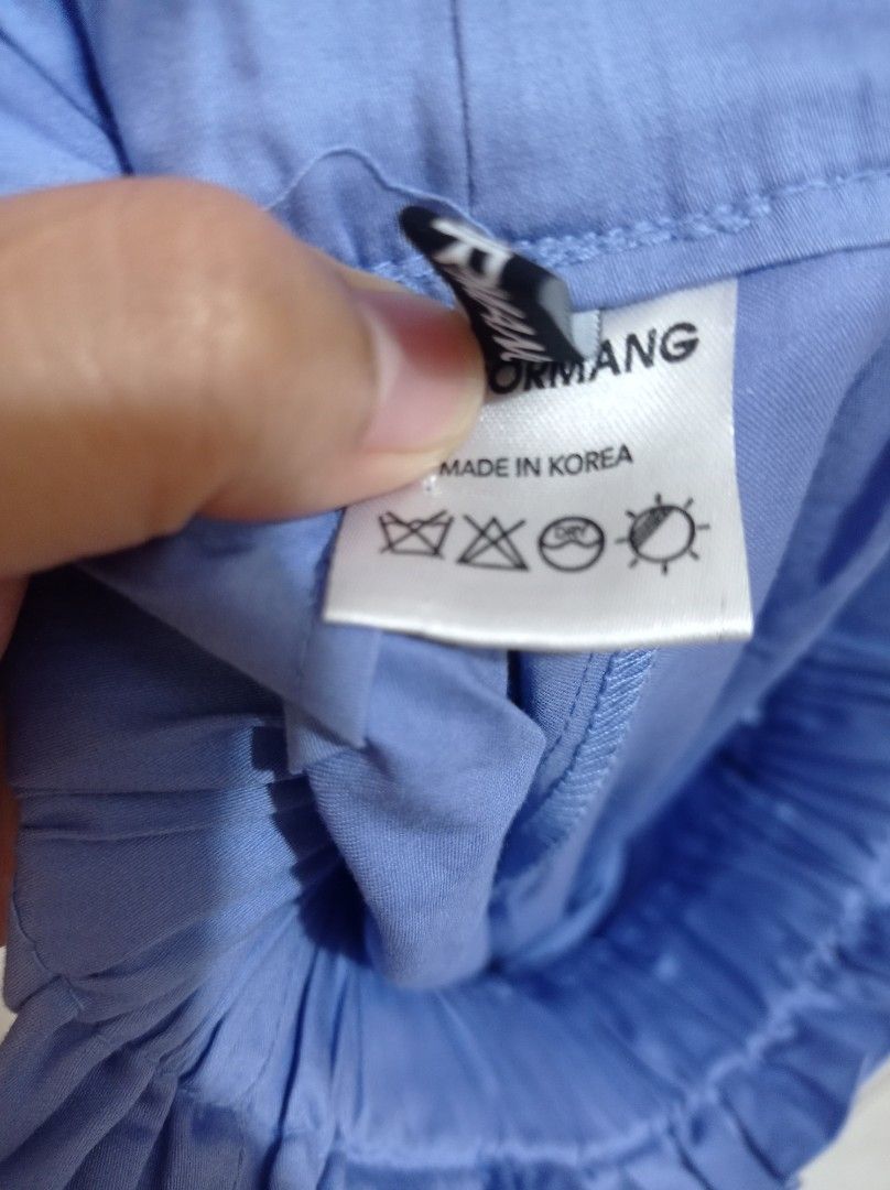 Rok biru cantik Made in korea, Fesyen Wanita, Pakaian Wanita, Bawahan ...