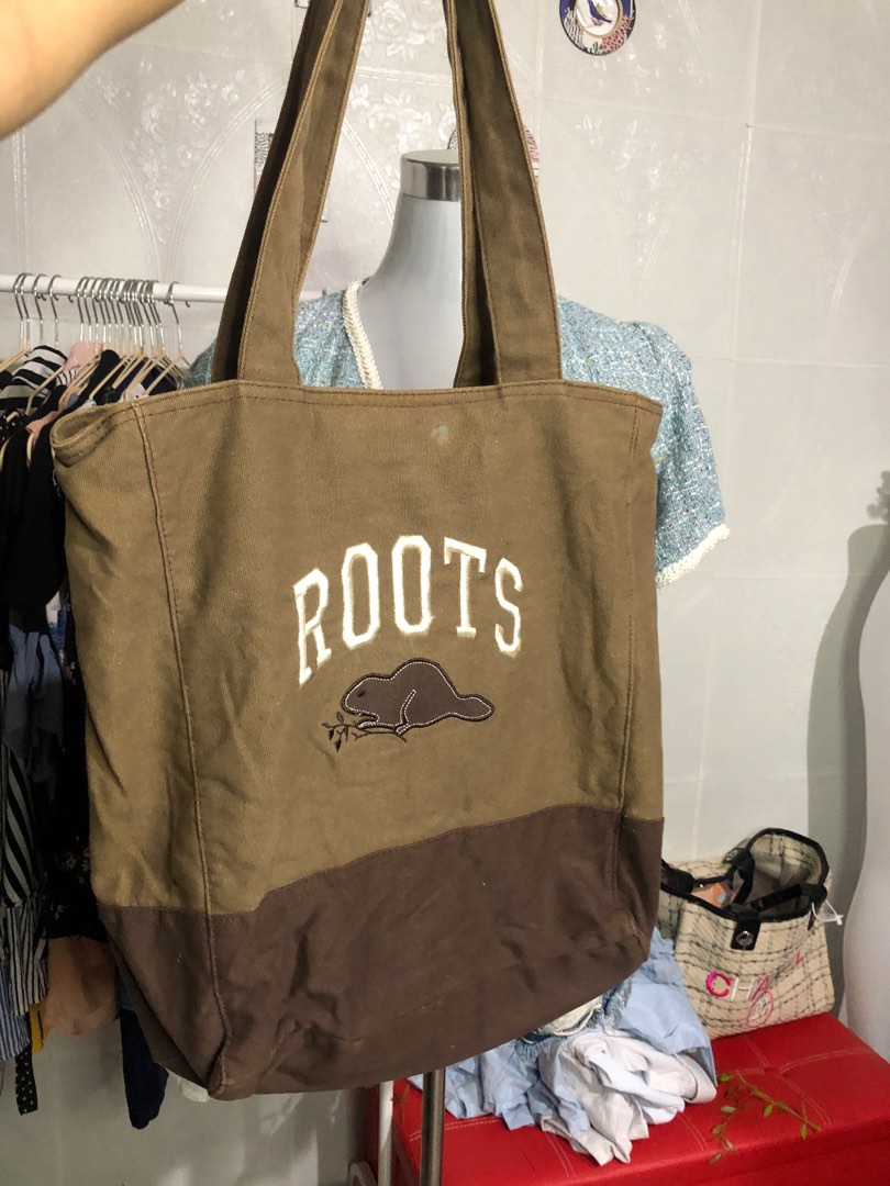 ROOTS TOTE BAG, Women's Fashion, Bags & Wallets, Tote Bags on Carousell