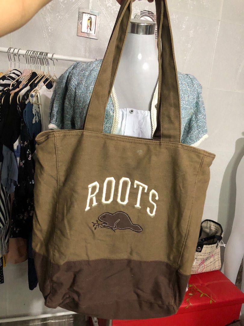 ROOTS TOTE BAG, Women's Fashion, Bags & Wallets, Tote Bags on Carousell