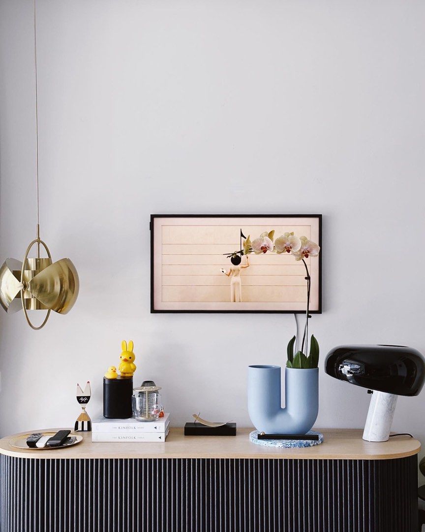 Samsung frame TV 32 inch, TV & Home Appliances, TV & Entertainment, TV ...