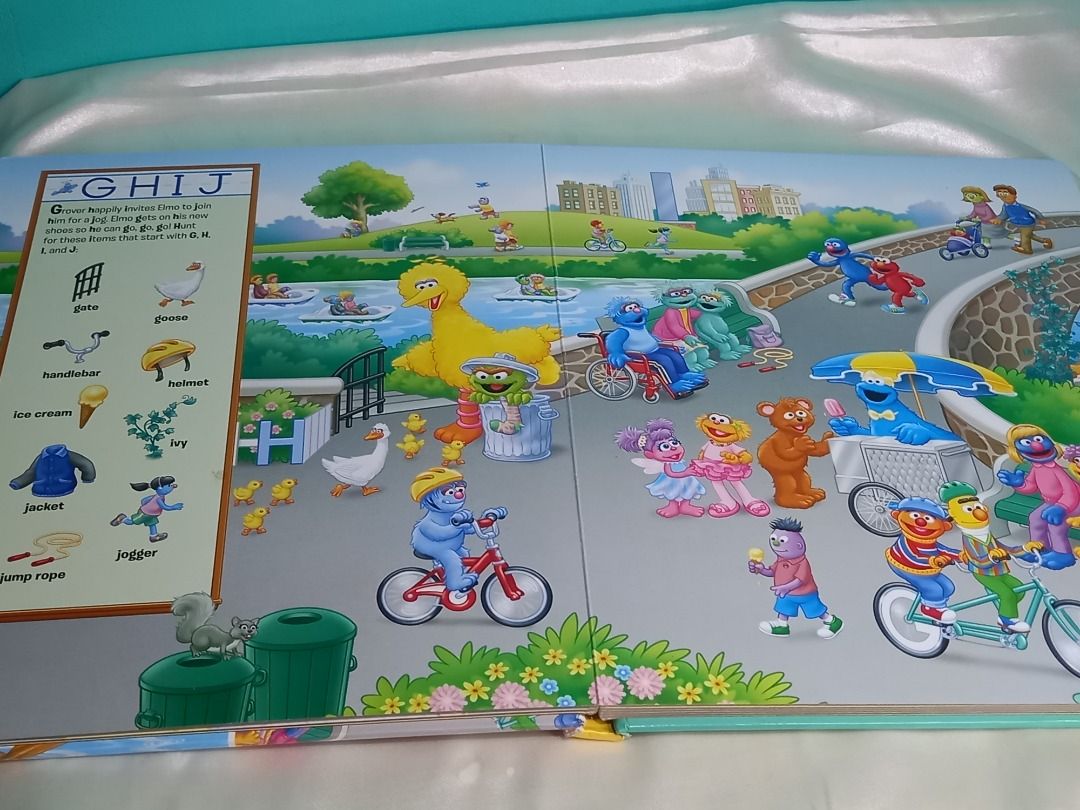 Sesame Street E Is For Elmo ABC's First Look and Find Board Book ...