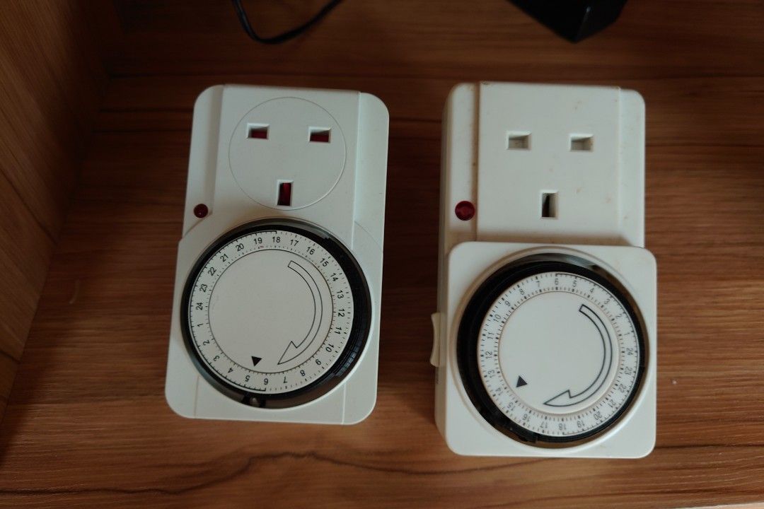 Timer socket, TV & Home Appliances, Electrical, Adaptors & Sockets on ...