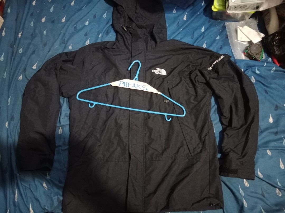 Tnf jacket, Men's Fashion, Coats, Jackets and Outerwear on Carousell