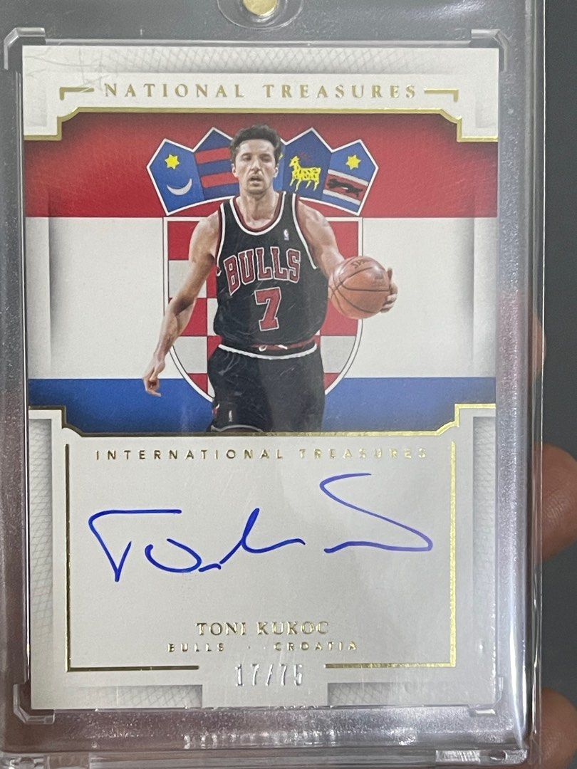 Toni Kukoc On Card Autograph NBA Card, Hobbies & Toys, Memorabilia ...