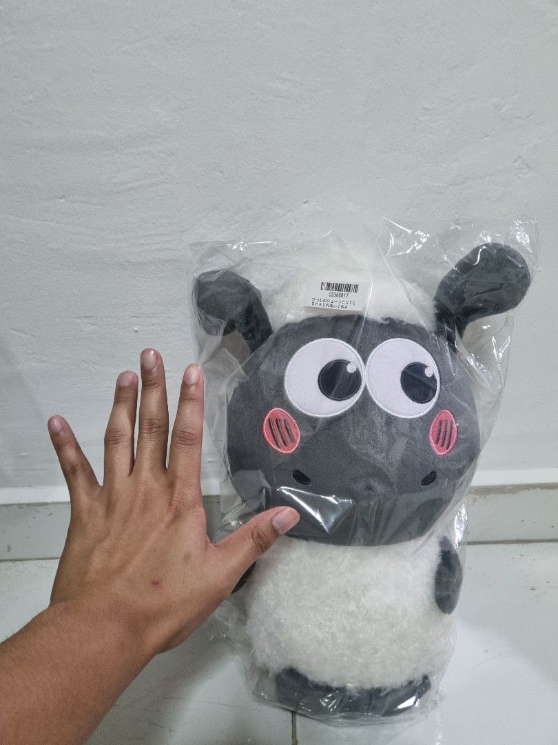 [Toreba] Shaun the Sheep - Cute Shaun Plushy, Hobbies & Toys, Toys & Games on Carousell