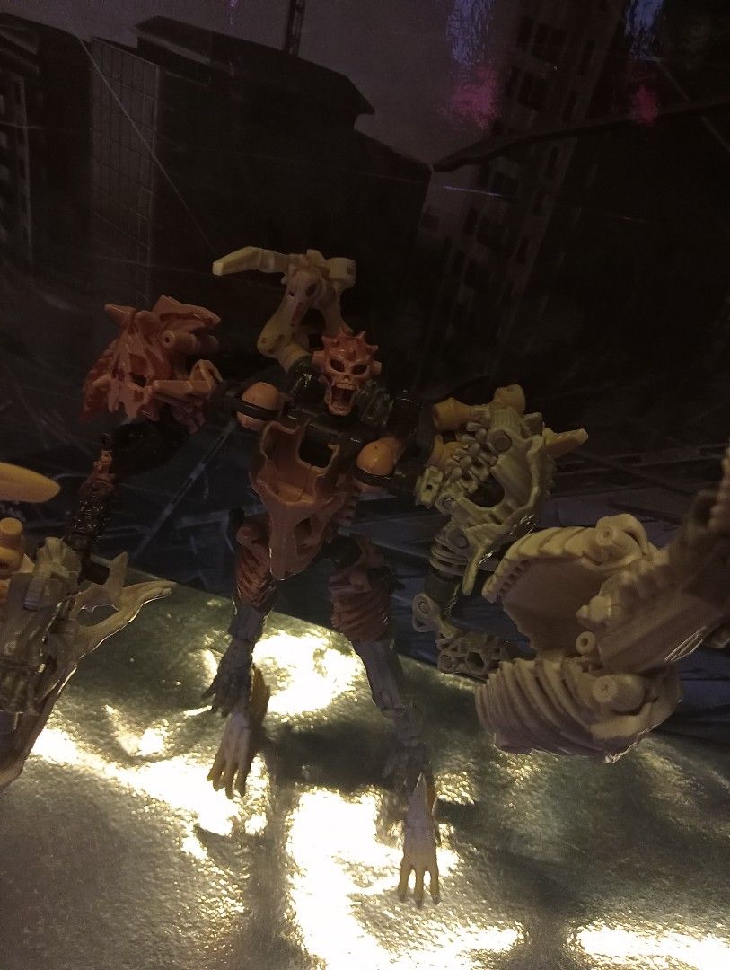 Transformers: KINGDOM - Skeleton Warriors (Fossilizers 3-pack), Hobbies ...