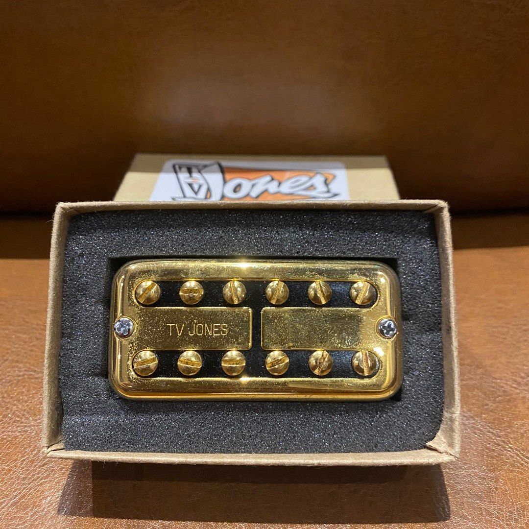 TV Jones pickups supertron classic gold, Hobbies & Toys, Music & Media ...