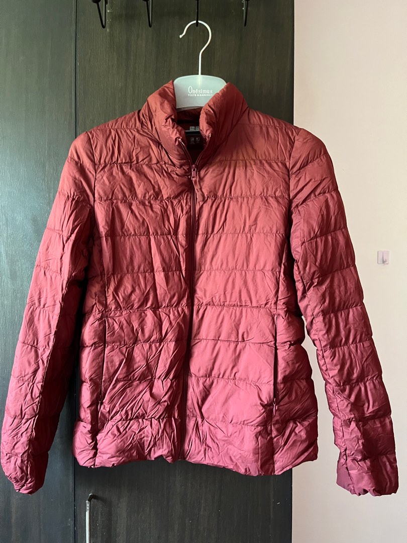 Uniqlo Maroon Puffer Jacket, Women's Fashion, Coats, Jackets and ...