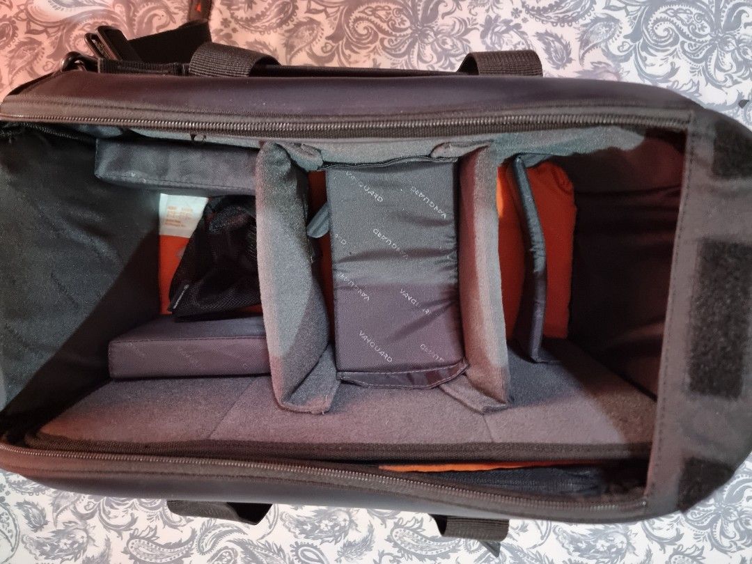 Vanguard and Tamrac bags, Photography, Photography Accessories, Camera ...