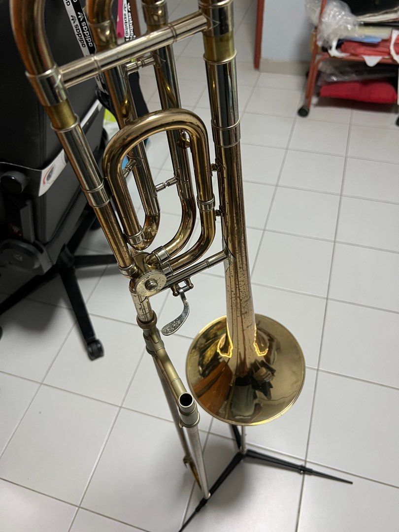 Vincent Bach 42B Tenor Trombone with F attachment, Hobbies & Toys ...
