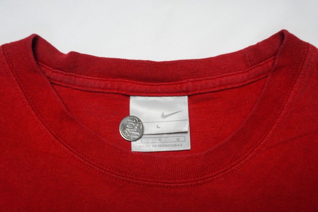 Vintage Nike Logo Swirl Red T-shirt, Men's Fashion, Tops & Sets ...