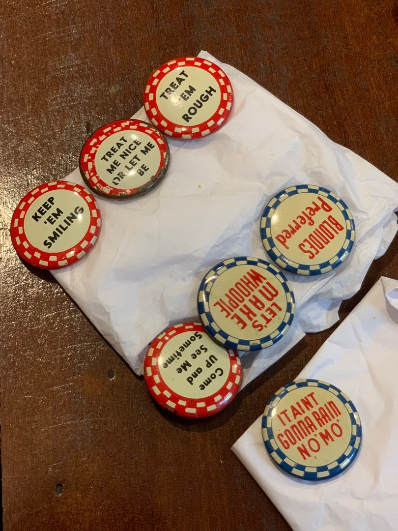 Vintage pinback buttons 50s, Hobbies & Toys, Collectibles & Memorabilia ...