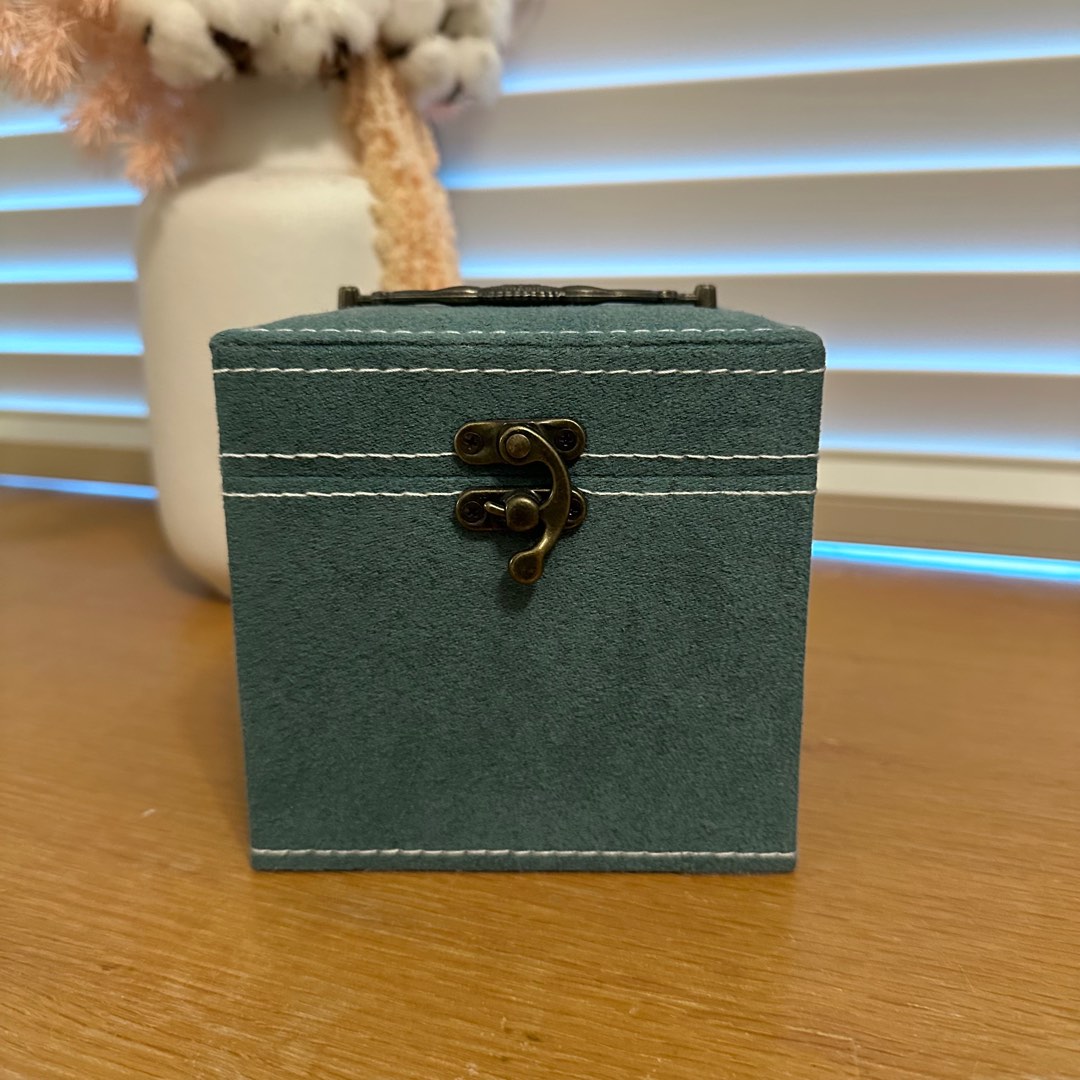 Vintage Style Jewellery Box, Furniture & Home Living, Home Improvement ... Vintage Style Jewellery Box, Furniture & Home Living, Home Improvement ...